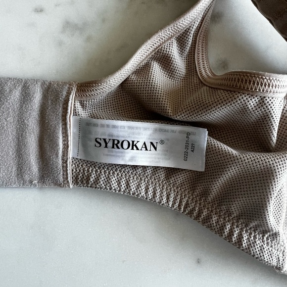 Syrokan | Intimates & Sleepwear | Syrokan Underwire Sports Bra High ...